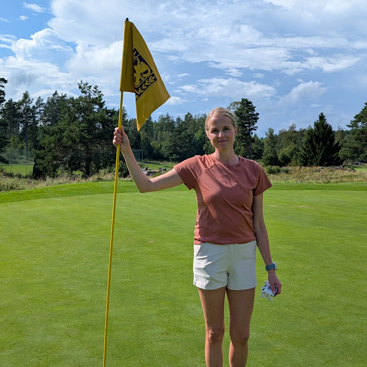 HIO - Caroline Linell Hägg | Dormy Golf
